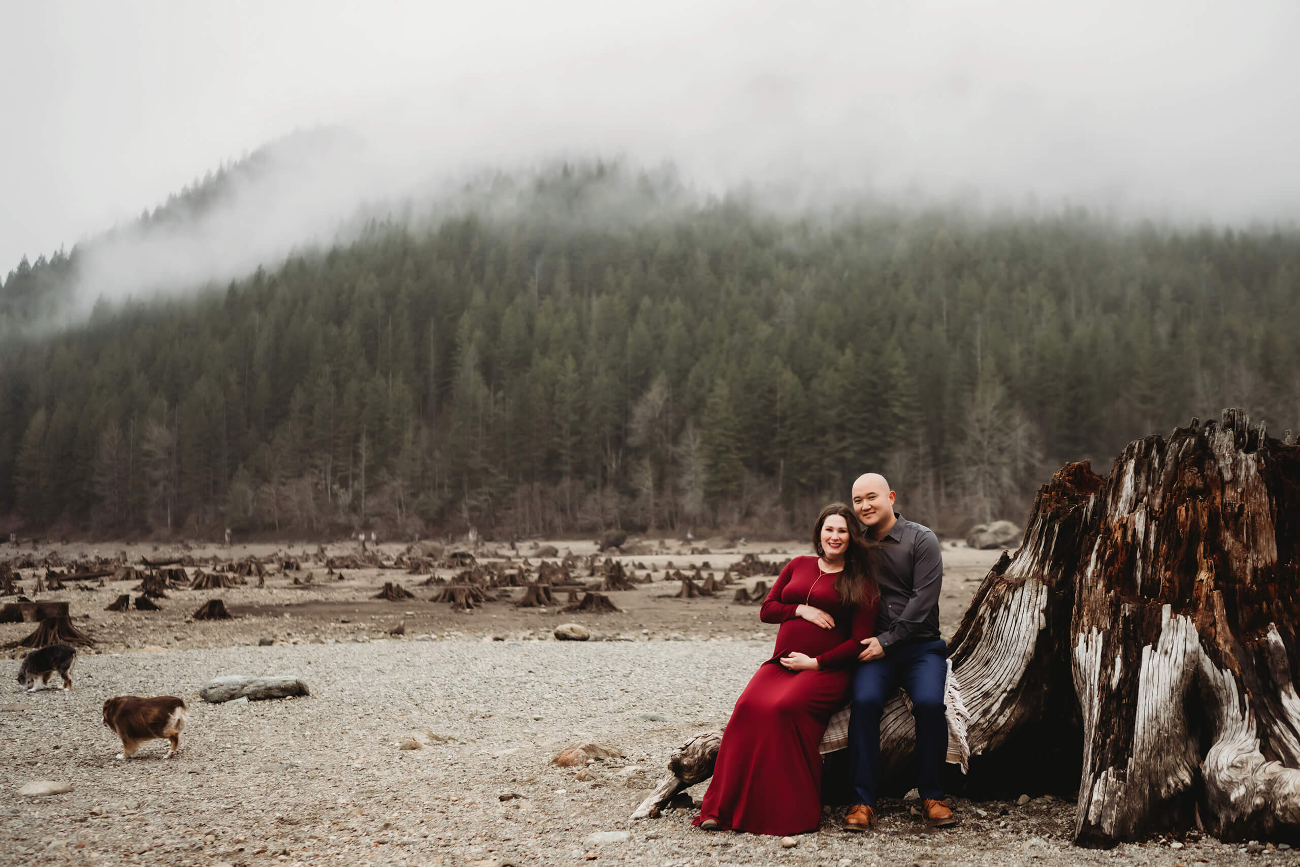 Winter Maternity Photos: Samples, Outfit Tips, Posing Ideas, and More
