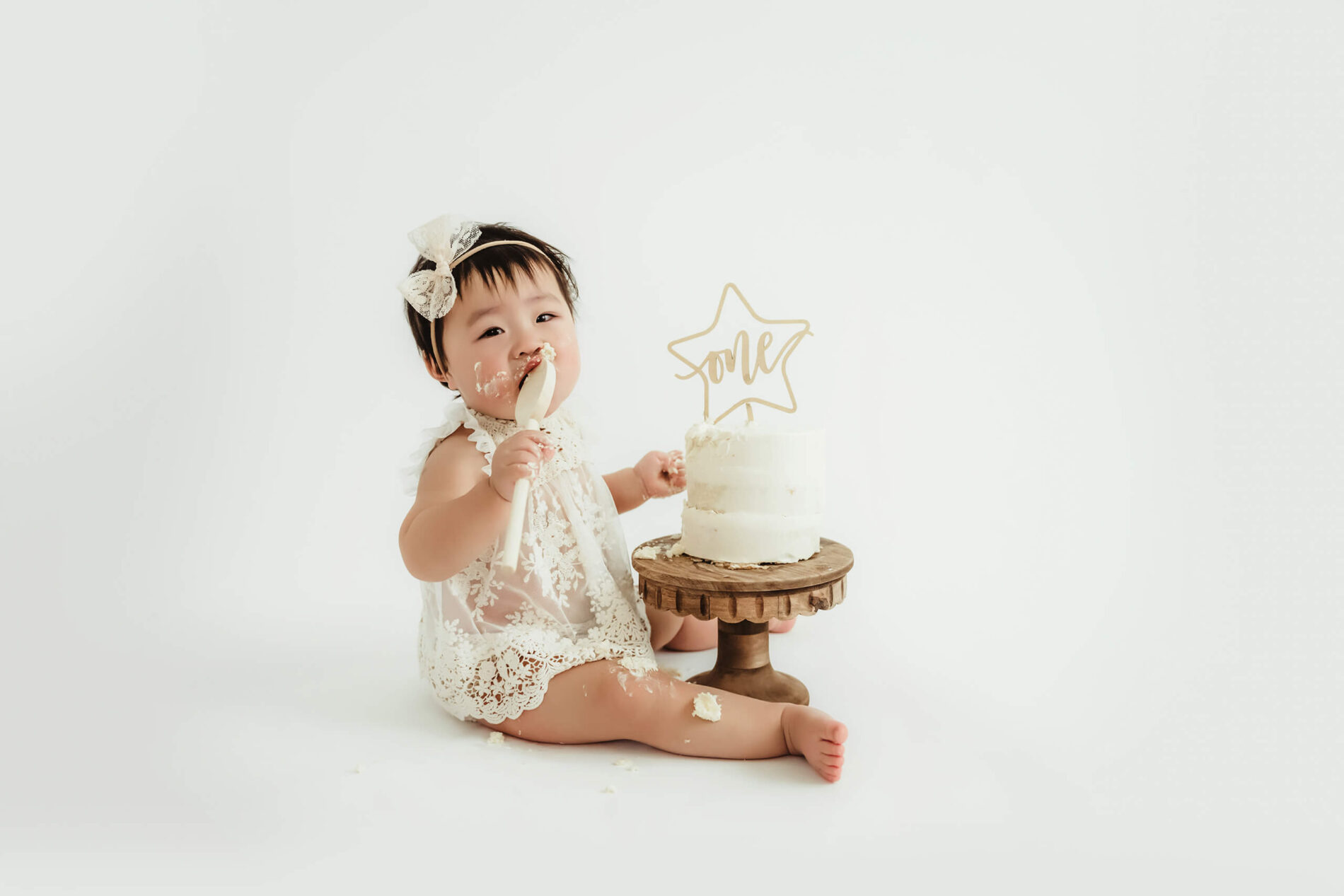 Seattle Cake Smash Photography & First Birthday Photoshoot