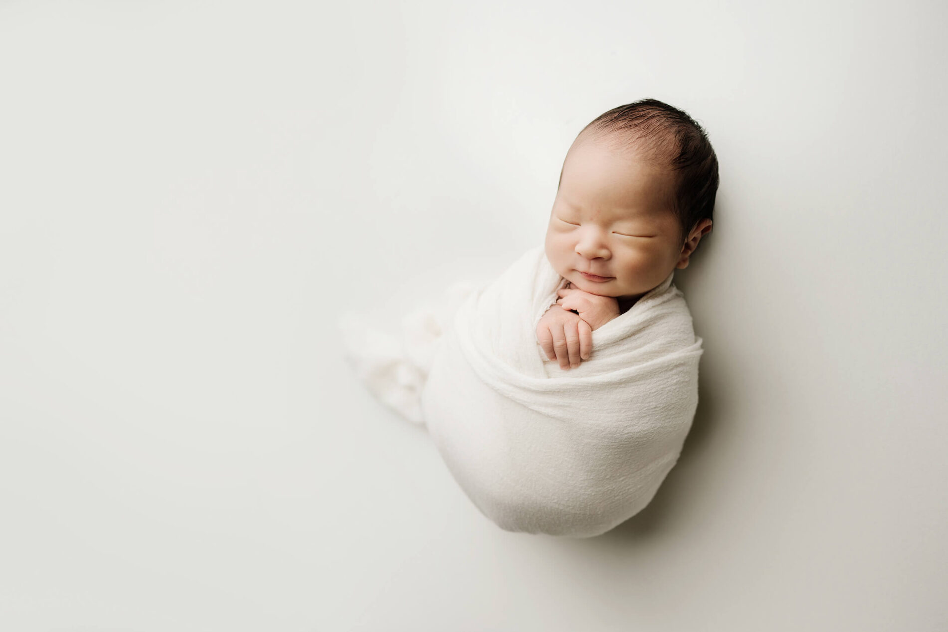 Bothell Newborn Photography – Sessions, Pricing & FAQ